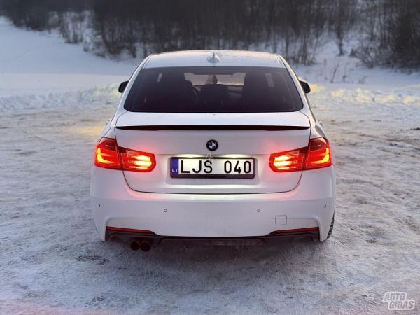 White BMW 320 2012 in Vilnius, with an engine capacity of 2.00 L and mileage of 325 thousand km for 11400 €, photo 5 on AUTOMOTO.COM.LV