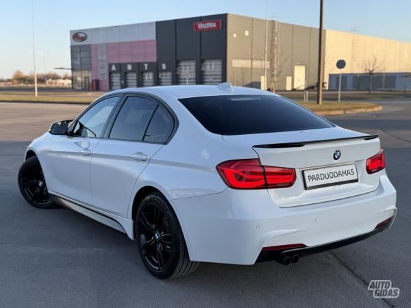 White BMW 320 2012 in Panevezys, with an engine capacity of 2.00 L and mileage of 297 thousand km for 10750 €, photo 7 on AUTOMOTO.COM.LV