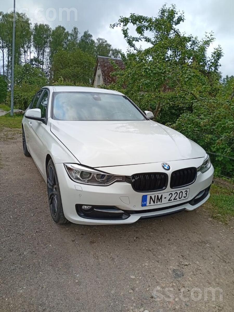 White BMW 320 2012 in Aizkraukle, with an engine capacity of 2.00 L and mileage of 348 thousand km for 7000 €, photo 1 on AUTOMOTO.COM.LV