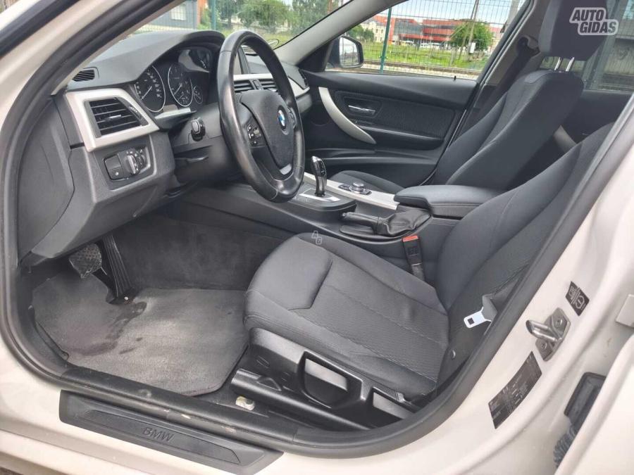 White BMW 320 2012 in Vilkaviskis, with an engine capacity of 2.00 L and mileage of 272 thousand km for 8400 €, photo 10 on AUTOMOTO.COM.LV