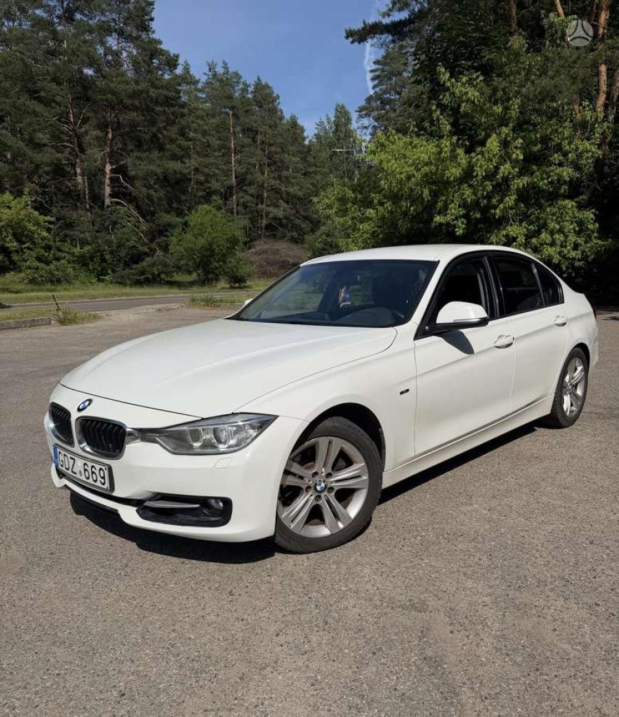 White BMW 320 2012 in Vilnius, with an engine capacity of 2.00 L and mileage of 192 thousand km for 7900 €, photo 1 on AUTOMOTO.COM.LV