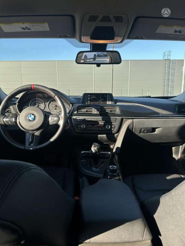White BMW 320 2012 in Kaunas, with an engine capacity of 2.00 L and mileage of 193 thousand km for 11200 €, photo 10 on AUTOMOTO.COM.LV