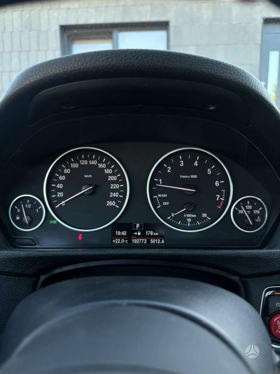 White BMW 320 2012 in Kaunas, with an engine capacity of 2.00 L and mileage of 193 thousand km for 11200 €, photo 13 on AUTOMOTO.COM.LV