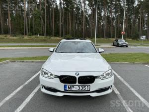 White BMW 320 2012 in Riga, with an engine capacity of 2.00 L and mileage of 160 thousand km for 12200 €, photo 9 on AUTOMOTO.COM.LV