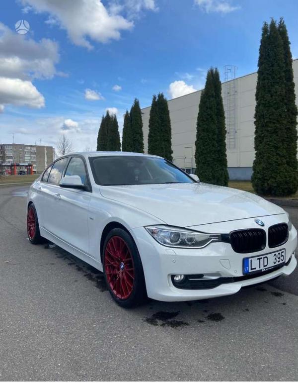 Balts BMW 320 2012 Kaišiadorys, ar dzinēja tilpumu 2.00 L un nobraukumu 251 tūkst. km par 9500 €, foto 1 vietnē AUTOMOTO.COM.LV