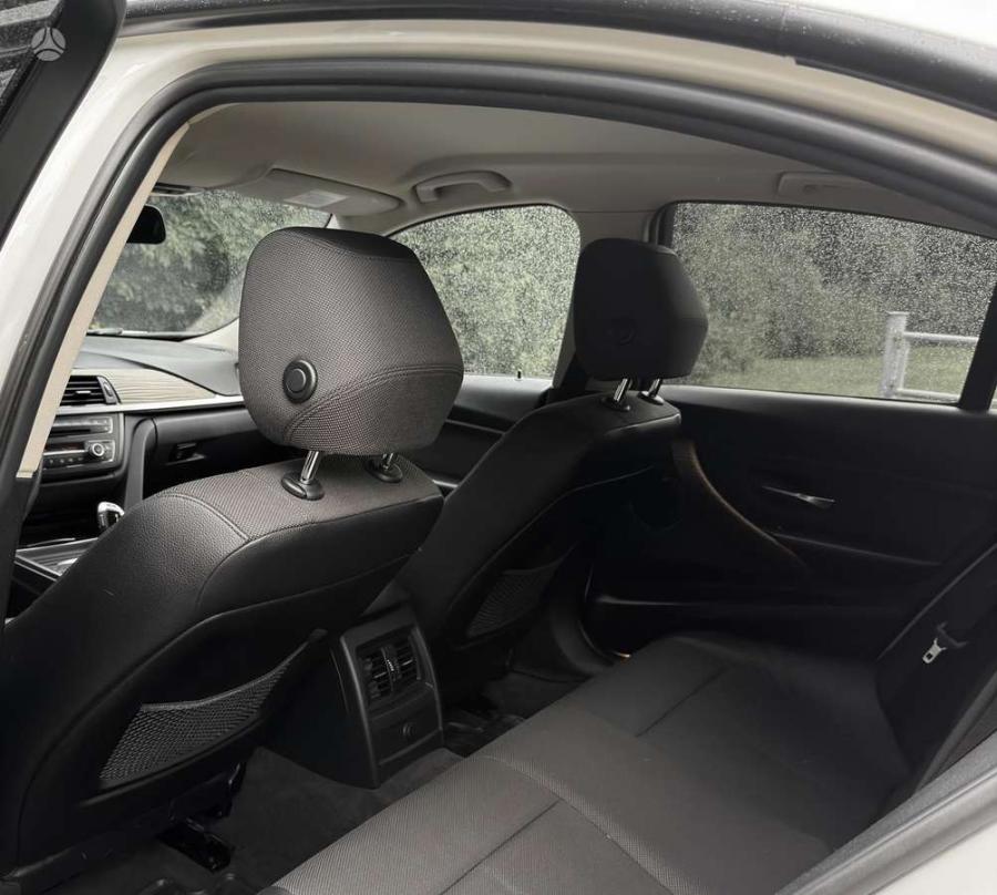 Balts BMW 320 2012 Kaišiadorys, ar dzinēja tilpumu 2.00 L un nobraukumu 251 tūkst. km par 9500 €, foto 9 vietnē AUTOMOTO.COM.LV