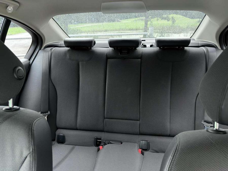 Balts BMW 320 2012 Kaišiadorys, ar dzinēja tilpumu 2.00 L un nobraukumu 251 tūkst. km par 9500 €, foto 10 vietnē AUTOMOTO.COM.LV