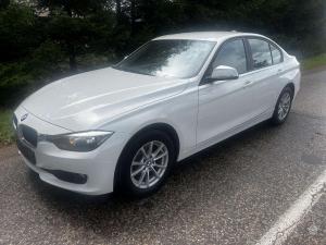 White BMW 320 2012 in Vilkaviskis, with an engine capacity of 2.00 L and mileage of 317 thousand km for 6099 €, photo  on AUTOMOTO.COM.LV
