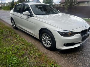 White BMW 320 2012 in Vilkaviskis, with an engine capacity of 2.00 L and mileage of 317 thousand km for 6099 €, photo 4 on AUTOMOTO.COM.LV