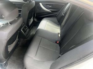 White BMW 320 2012 in Vilkaviskis, with an engine capacity of 2.00 L and mileage of 317 thousand km for 6099 €, photo 8 on AUTOMOTO.COM.LV