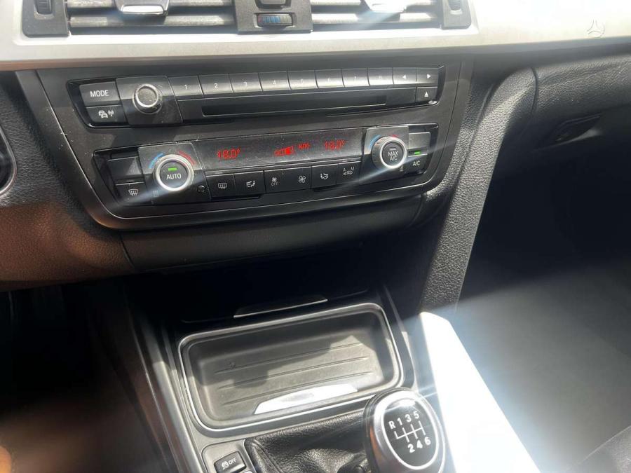 White BMW 320 2012 in Vilkaviskis, with an engine capacity of 2.00 L and mileage of 317 thousand km for 6099 €, photo 11 on AUTOMOTO.COM.LV