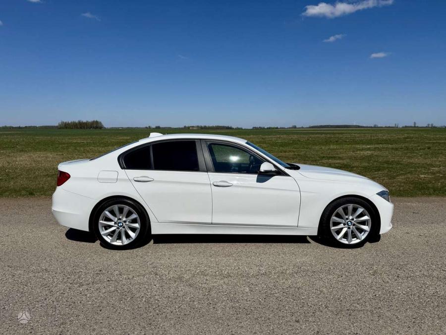 Balts BMW 320 2012 Vilkaviškis, ar dzinēja tilpumu 2.00 L un nobraukumu 272 tūkst. km par 7900 €, foto 7 vietnē AUTOMOTO.COM.LV