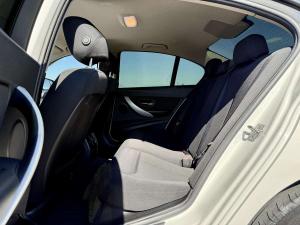 Balts BMW 320 2012 Vilkaviškis, ar dzinēja tilpumu 2.00 L un nobraukumu 272 tūkst. km par 7900 €, foto 20 vietnē AUTOMOTO.COM.LV