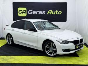 White BMW 320 2012 in Vilnius, with an engine capacity of 2.00 L and mileage of 206 thousand km for 10500 €, photo 5 on AUTOMOTO.COM.LV