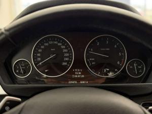 White BMW 320 2012 in Vilnius, with an engine capacity of 2.00 L and mileage of 206 thousand km for 10500 €, photo 26 on AUTOMOTO.COM.LV