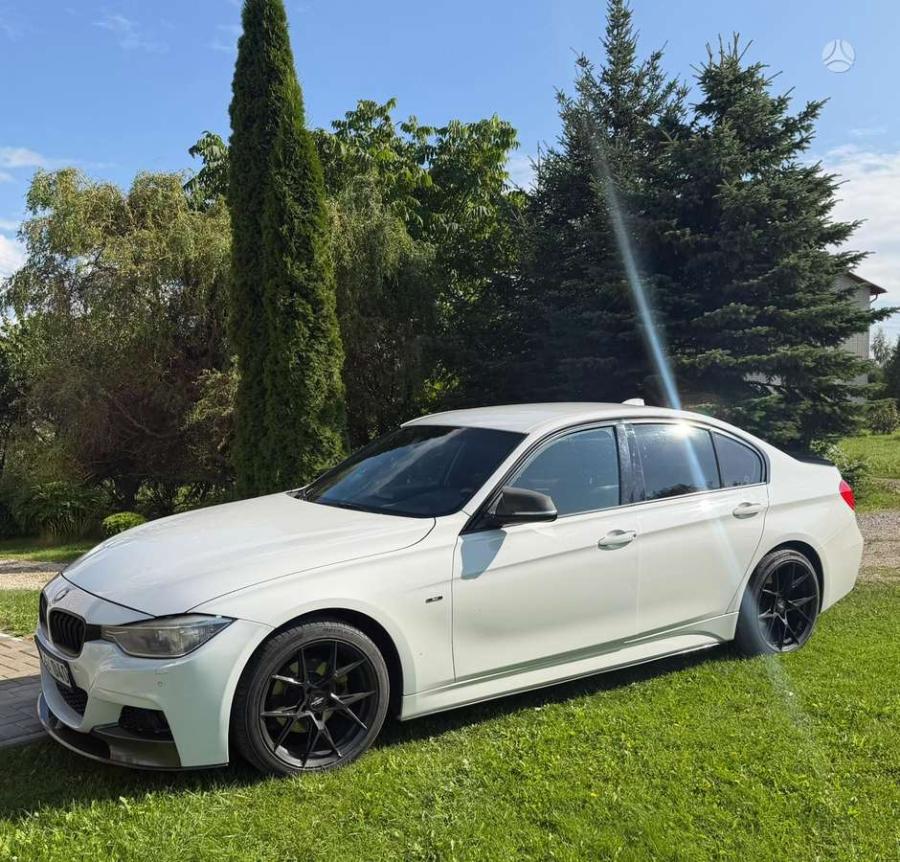 Balts BMW 320 2012 Viļņa, ar dzinēja tilpumu 2.00 L un nobraukumu 360 tūkst. km par 9400 €, foto 5 vietnē AUTOMOTO.COM.LV