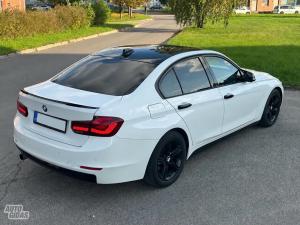White BMW 320 2012 in Vilnius, with an engine capacity of 2.00 L and mileage of 300 thousand km for 5950 €, photo 5 on AUTOMOTO.COM.LV