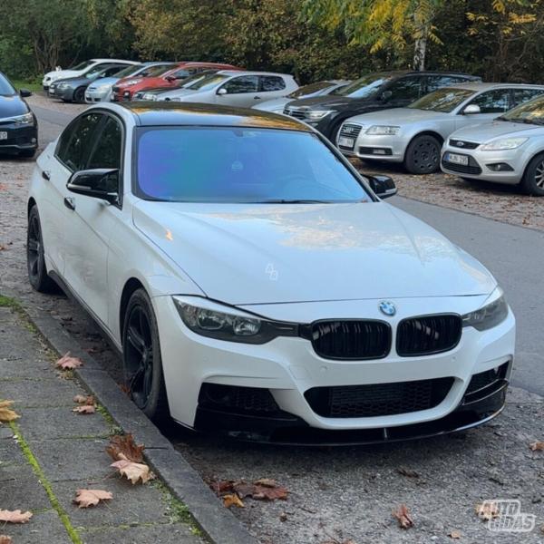 White BMW 320 2012 in Vilnius, with an engine capacity of 2.00 L and mileage of 300 thousand km for 5950 €, photo 6 on AUTOMOTO.COM.LV