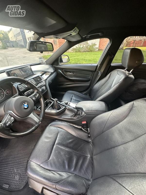 White BMW 320 2012 in Vilnius, with an engine capacity of 2.00 L and mileage of 300 thousand km for 5950 €, photo 10 on AUTOMOTO.COM.LV