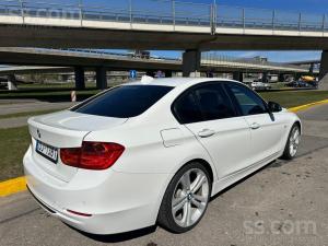 White BMW 320 2013 in Riga, with an engine capacity of 2.00 L and mileage of 300 thousand km for 10200 €, photo 5 on AUTOMOTO.COM.LV