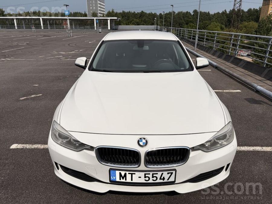 White BMW 320 2013 in Riga, with an engine capacity of 2.00 L and mileage of 300 thousand km for 9700 €, photo 1 on AUTOMOTO.COM.LV