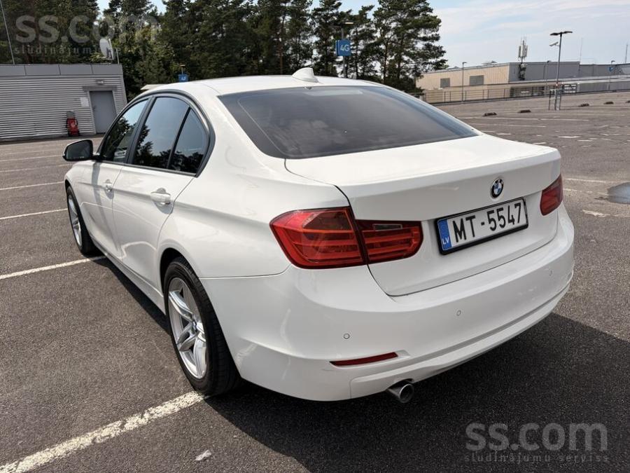 White BMW 320 2013 in Riga, with an engine capacity of 2.00 L and mileage of 300 thousand km for 9700 €, photo 7 on AUTOMOTO.COM.LV