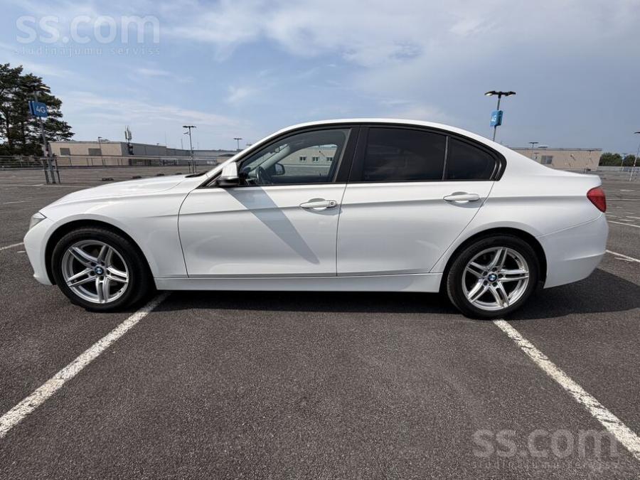 White BMW 320 2013 in Riga, with an engine capacity of 2.00 L and mileage of 300 thousand km for 9700 €, photo 8 on AUTOMOTO.COM.LV