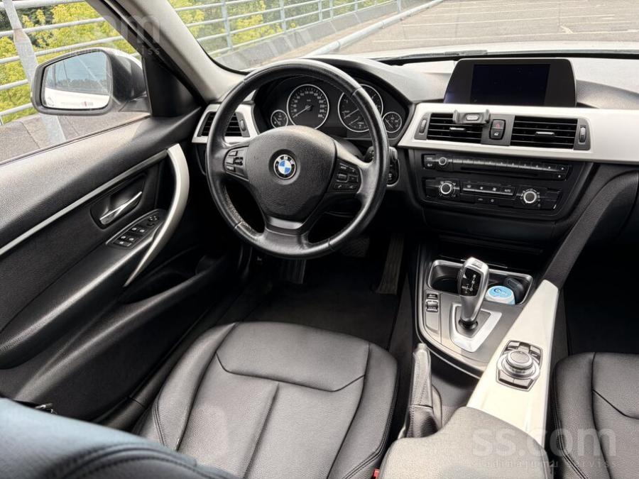 White BMW 320 2013 in Riga, with an engine capacity of 2.00 L and mileage of 300 thousand km for 9700 €, photo 13 on AUTOMOTO.COM.LV