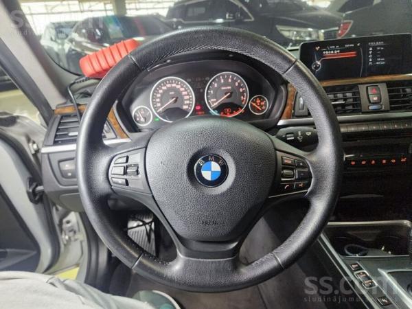 White BMW 320 2013 in Riga, with an engine capacity of 2.00 L and mileage of 165 thousand km for 9000 €, photo 4 on AUTOMOTO.COM.LV