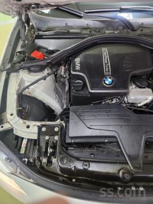 White BMW 320 2013 in Riga, with an engine capacity of 2.00 L and mileage of 165 thousand km for 9000 €, photo 12 on AUTOMOTO.COM.LV