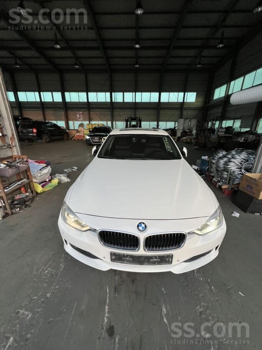 White BMW 320 2013 in Riga, with an engine capacity of 2.00 L and mileage of 165 thousand km for 9000 €, photo 16 on AUTOMOTO.COM.LV