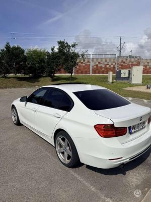 White BMW 320 2013 in Klaipeda, with an engine capacity of 2.00 L and mileage of 300 thousand km for 8500 €, photo 5 on AUTOMOTO.COM.LV