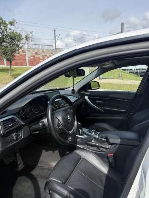 White BMW 320 2013 in Klaipeda, with an engine capacity of 2.00 L and mileage of 300 thousand km for 8500 €, photo 10 on AUTOMOTO.COM.LV