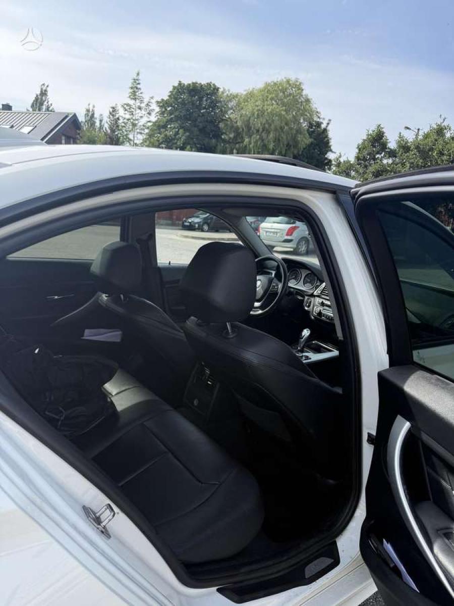 White BMW 320 2013 in Klaipeda, with an engine capacity of 2.00 L and mileage of 300 thousand km for 8500 €, photo 12 on AUTOMOTO.COM.LV