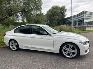 White BMW 320 2013 in Riga, with an engine capacity of 2.00 L and mileage of 296 thousand km for 9100 €, photo 6 on AUTOMOTO.COM.LV