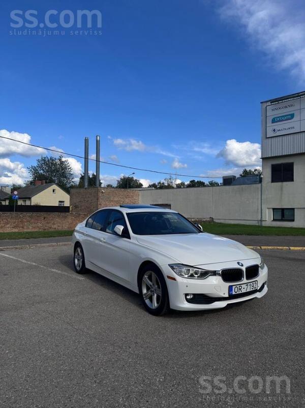 White BMW 320 2013 in Riga, with an engine capacity of 2.00 L and mileage of 165 thousand km for 12000 €, photo 4 on AUTOMOTO.COM.LV