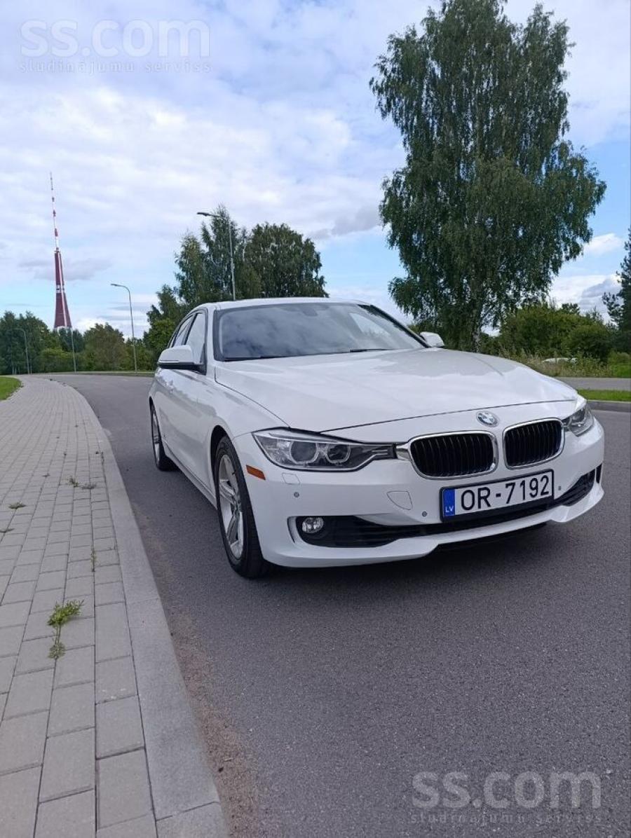 Balts BMW 320 2013 Rīga, ar dzinēja tilpumu 2.00 L un nobraukumu 165 tūkst. km par 11100 €, foto 4 vietnē AUTOMOTO.COM.LV