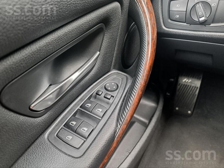 Balts BMW 320 2013 Rīga, ar dzinēja tilpumu 2.00 L un nobraukumu 165 tūkst. km par 10000 €, foto 12 vietnē AUTOMOTO.COM.LV
