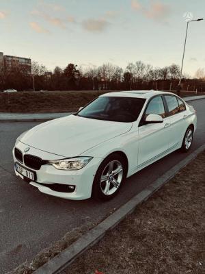 White BMW 320 2014 in Vilnius, with an engine capacity of 2.00 L and mileage of 203 thousand km for 12500 €, photo 4 on AUTOMOTO.COM.LV