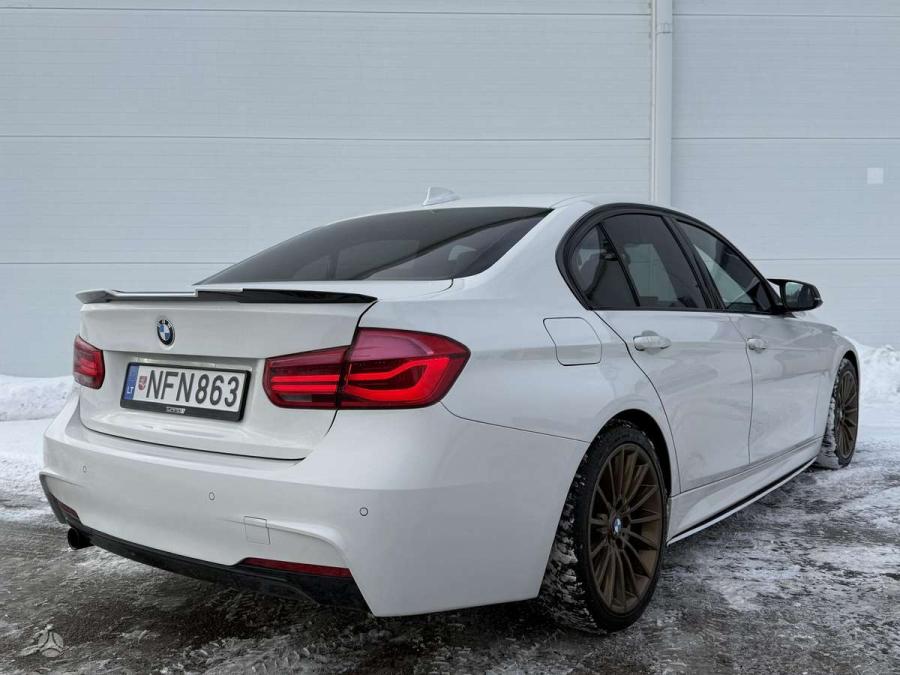 Balts BMW 320 2014 Viļņa, ar dzinēja tilpumu 2.00 L un nobraukumu 281 tūkst. km par 11250 €, foto 4 vietnē AUTOMOTO.COM.LV