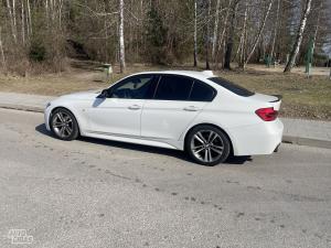 White BMW 320 2014 in Vilnius, with an engine capacity of 2.00 L and mileage of 220 thousand km for 1500 €, photo 3 on AUTOMOTO.COM.LV
