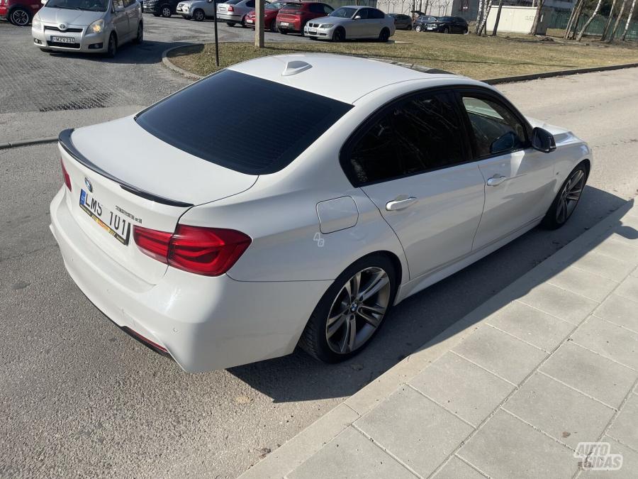 White BMW 320 2014 in Vilnius, with an engine capacity of 2.00 L and mileage of 220 thousand km for 1500 €, photo 6 on AUTOMOTO.COM.LV