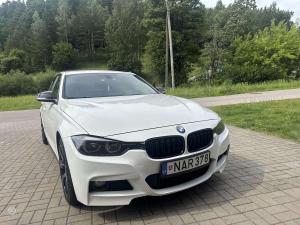 White BMW 320 2014 in Vilnius, with an engine capacity of 2.00 L and mileage of 252 thousand km for 12499 €, photo 10 on AUTOMOTO.COM.LV