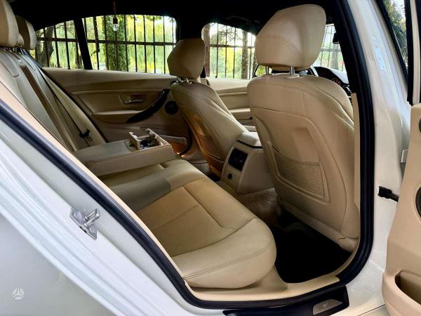 White BMW 320 2014 in Kaunas, with an engine capacity of 0.00 L and mileage of 291 thousand km for 12700 €, photo 8 on AUTOMOTO.COM.LV