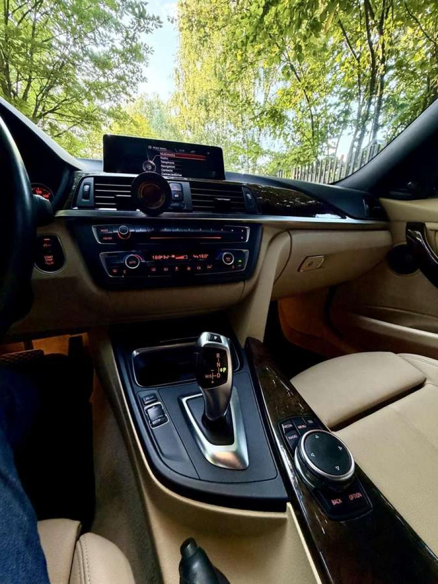 White BMW 320 2014 in Kaunas, with an engine capacity of 0.00 L and mileage of 291 thousand km for 12700 €, photo 18 on AUTOMOTO.COM.LV