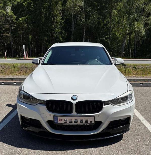 БМВ 320 2014 в Клайпеда на AUTOMOTO.COM.LV Белый БМВ 320 2014 в Клайпеда, объемом двигателя 2.00 л и пробегом 165 тыс. км за 10900 €, фото 3 на AUTOMOTO.COM.LV