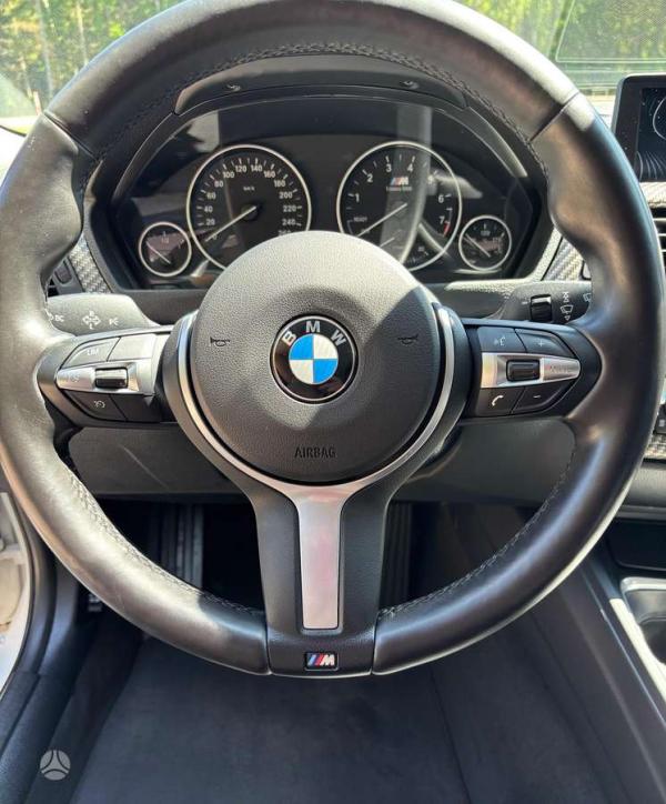 БМВ 320 2014 в Клайпеда на AUTOMOTO.COM.LV Белый БМВ 320 2014 в Клайпеда, объемом двигателя 2.00 л и пробегом 165 тыс. км за 10900 €, фото 6 на AUTOMOTO.COM.LV