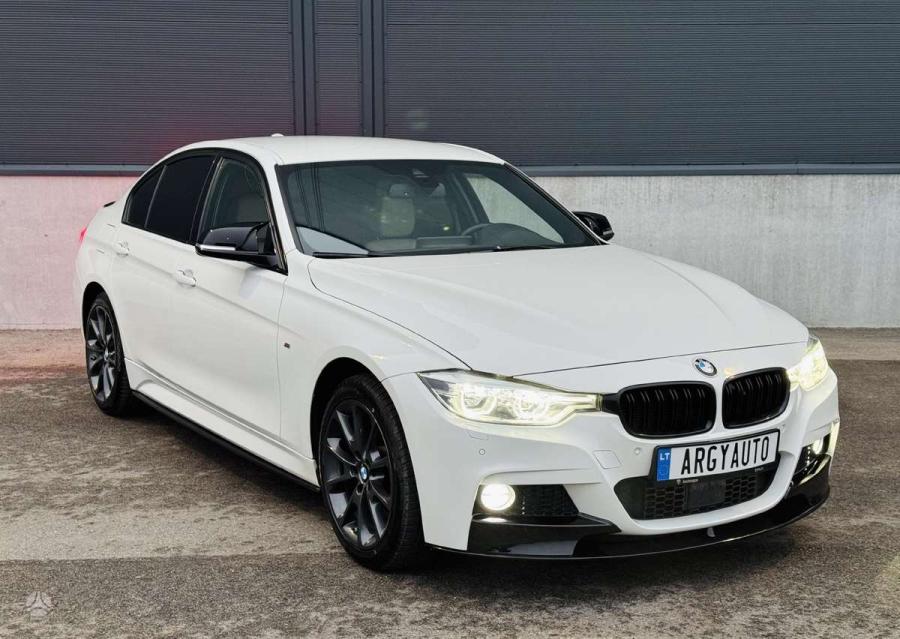 White BMW 320 2015 in Kaunas, with an engine capacity of 2.00 L and mileage of 268 thousand km for 14800 €, photo 9 on AUTOMOTO.COM.LV