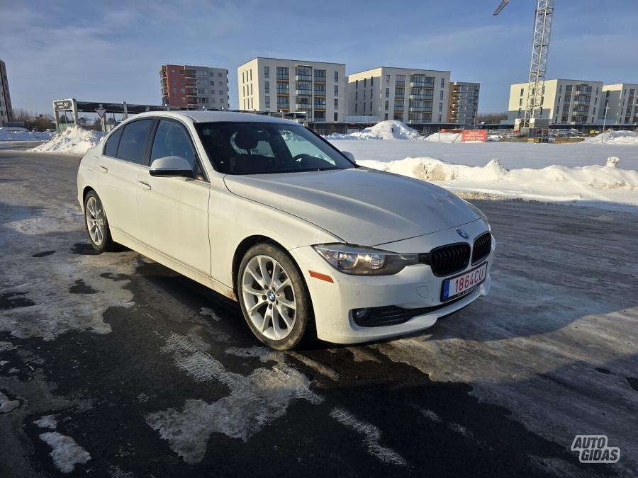 White BMW 320 2015 in Klaipeda, with an engine capacity of 2.00 L and mileage of 320 thousand km for 7300 €, photo 1 on AUTOMOTO.COM.LV