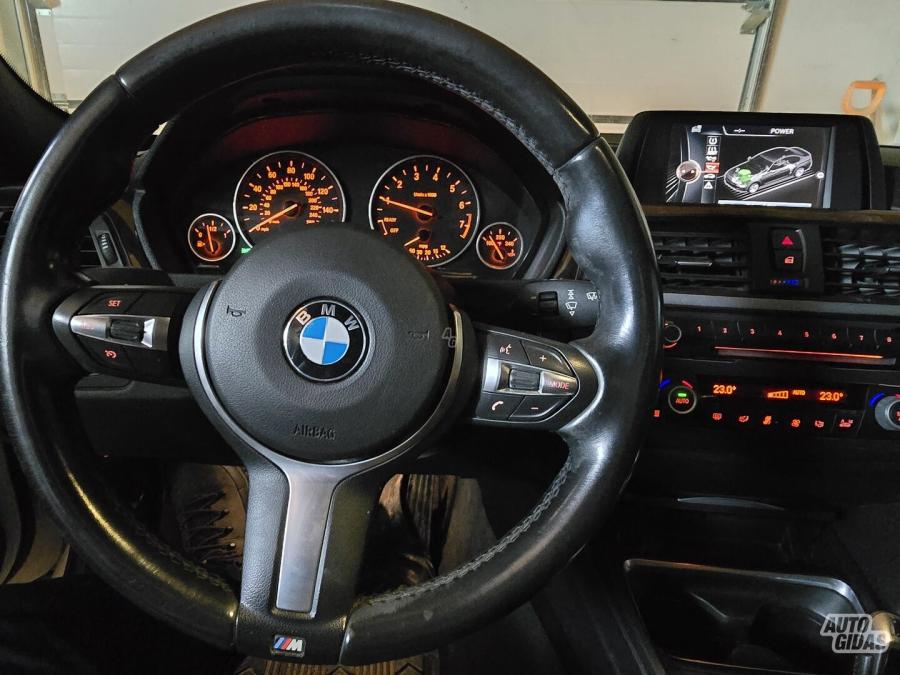 White BMW 320 2015 in Klaipeda, with an engine capacity of 2.00 L and mileage of 320 thousand km for 7300 €, photo 13 on AUTOMOTO.COM.LV
